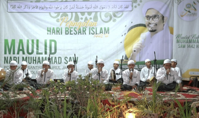 Penjelasan dan Bacaan Rawi Maulid Nabi - Hasiltani.id