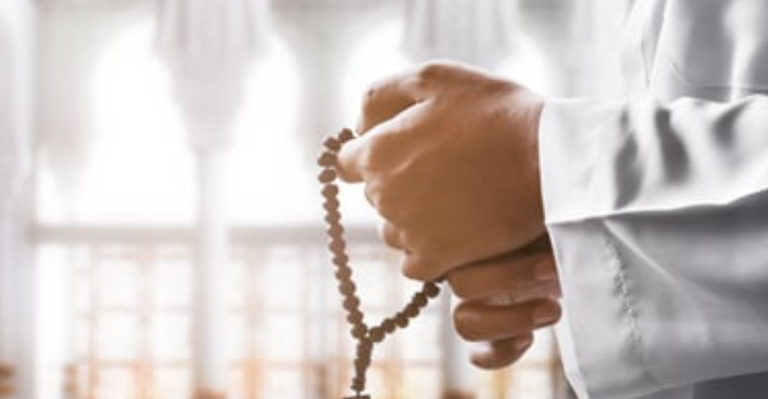 Keutamaan dan Manfaat Asmaul Husna Dzikir Al-Mujib untuk Mengabulkan Doa